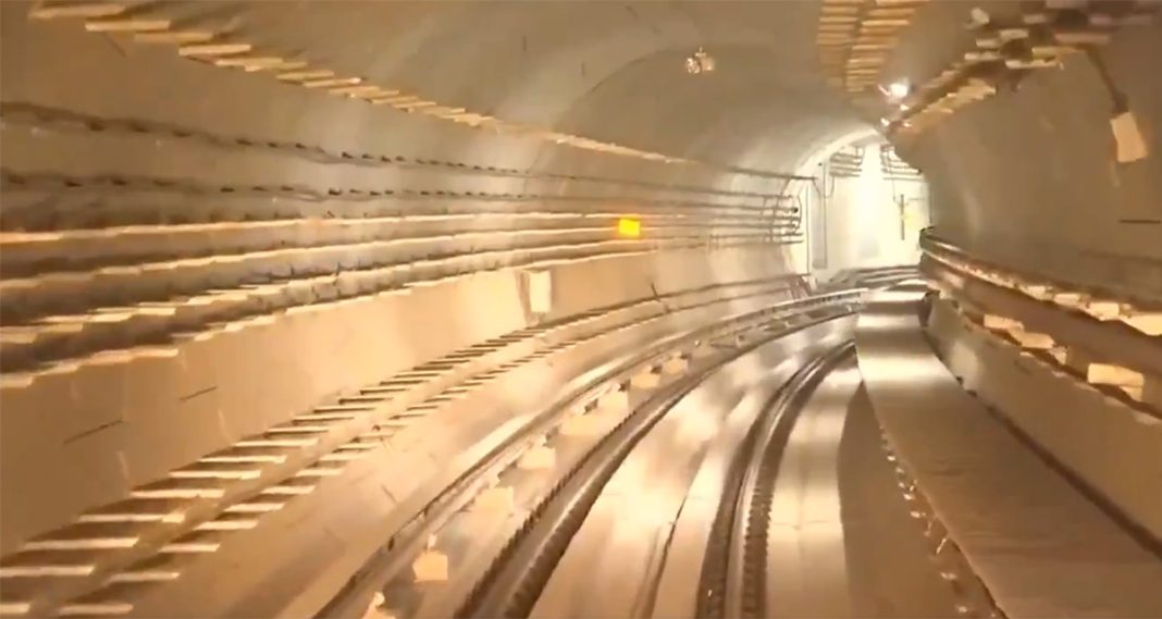 Historic Milestone: PM Modi Unveils India's First Underwater Metro ...